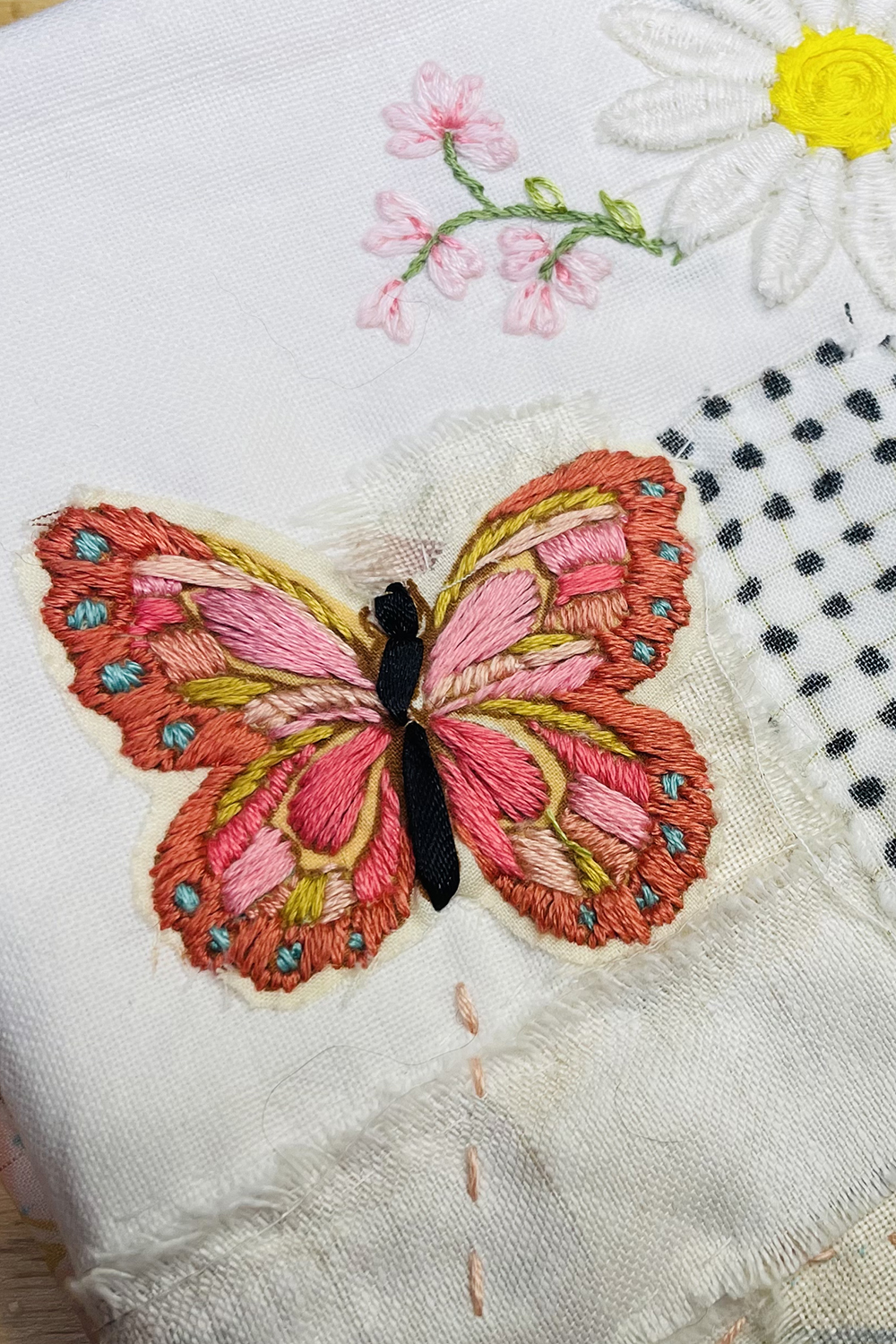 Stitching the slow stitch notebook cover, part 3 – LyndaCreates
